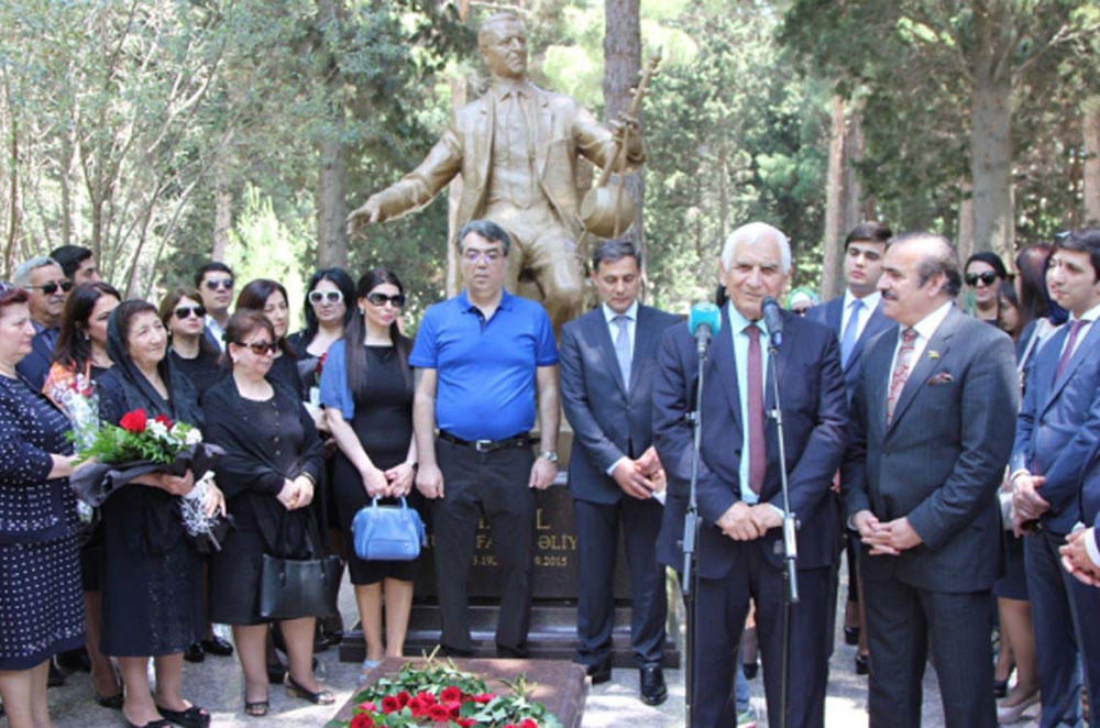 Habil Əliyevin qəbirüstü abidəsinin açılışı olub - FOTO | Milli.Az